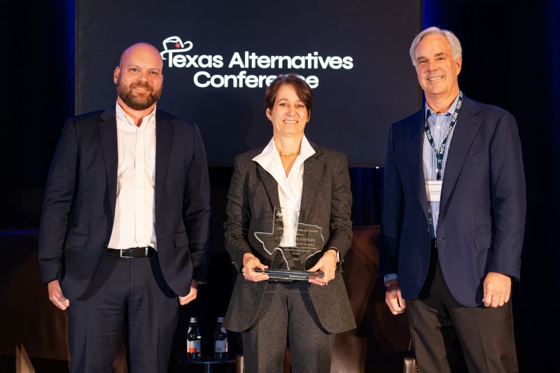 Caroline Cooley Receives Lifetime Achievement Award - SummitTX